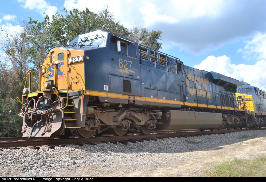 CSX 827